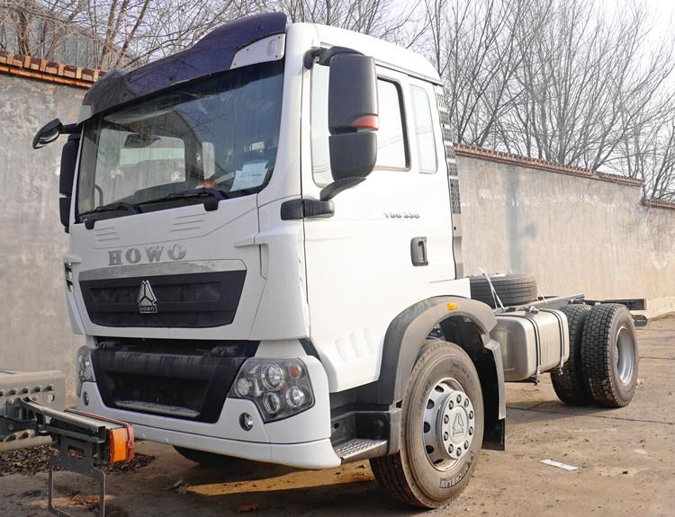 Howo T5G 330hp 4x2 Cargo Truck Chassis Price for Sale