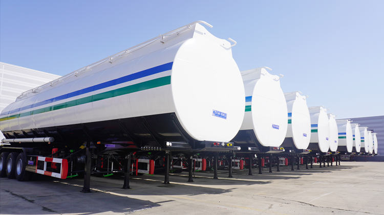 45000L Tri Axle Palm Oil Tanker for Sale with 4 Compartments