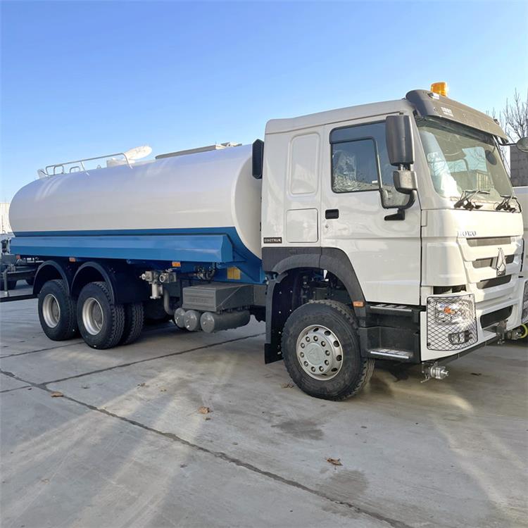 Howo Water Tank Truck | 6x4 Water Sprinkler Tanker Truck for Sale In ...