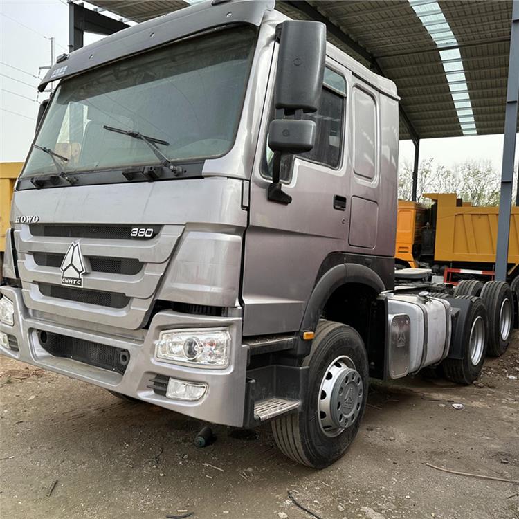 Second Hand Howo 380 Truck Tractor for Sale In Congo